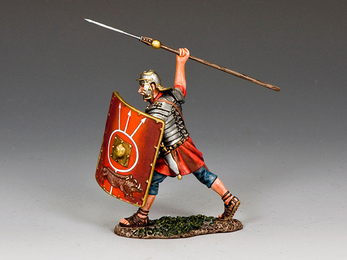ROM023 - Roman Soldier Throwing Pilum | crowntoysoldiers