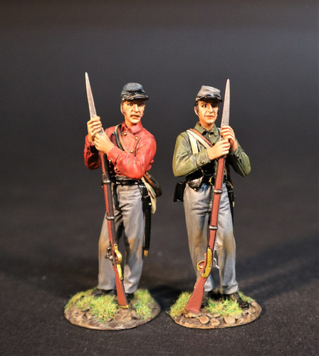CS5V-16 - 2 Infantry Standing, The 5th Virginia Infantry Regiment ...
