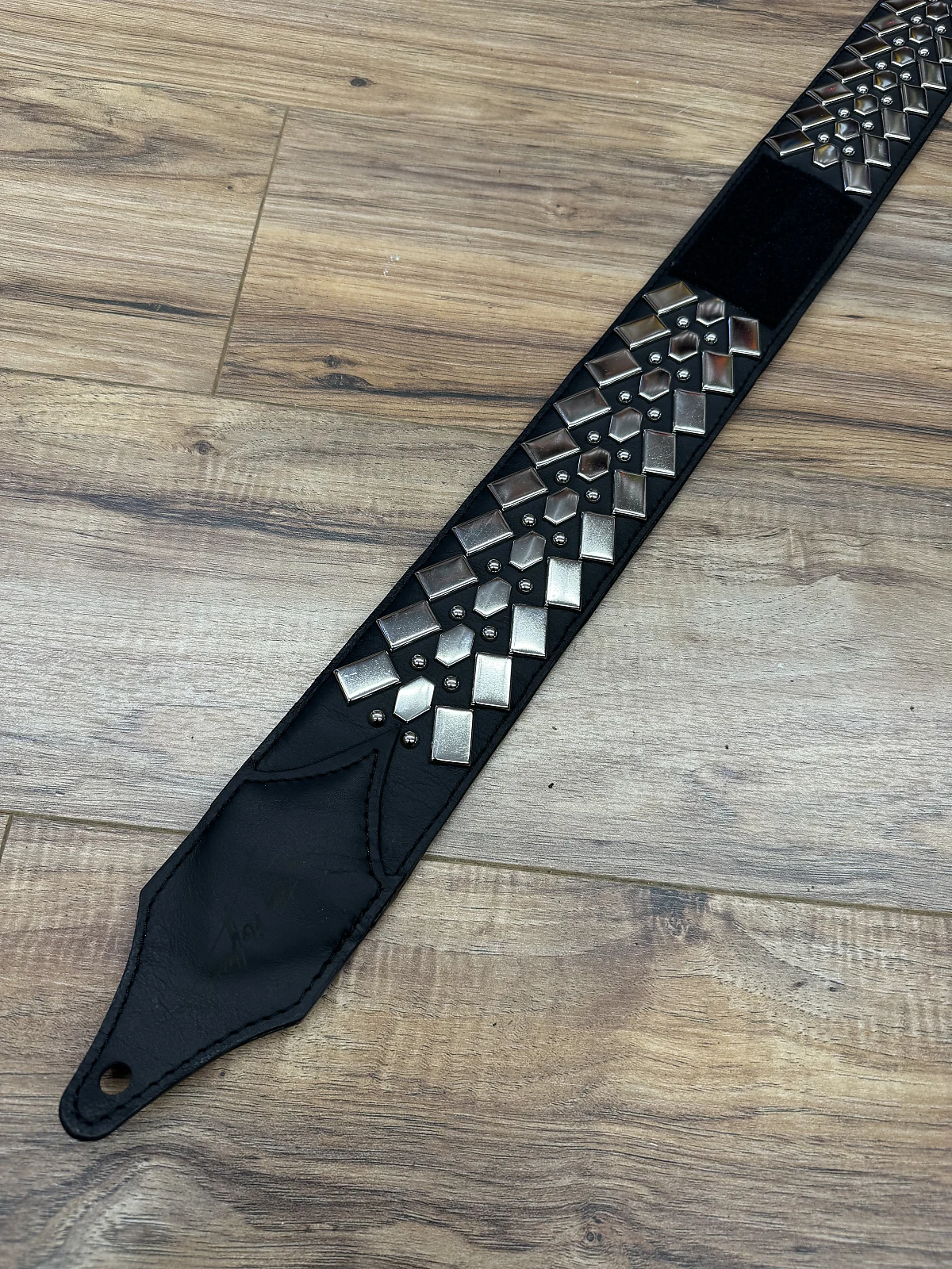 Carlino Signature Wolf Hoffman Alien Vertebrae II Stage Strap | Carlino ...