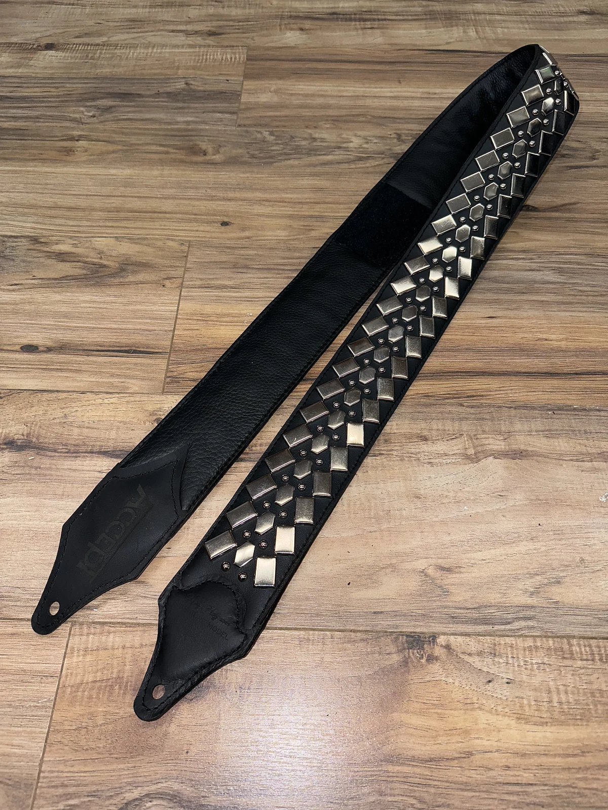Carlino Signature Wolf Hoffman Alien Vertebrae II Stage Strap | Carlino ...