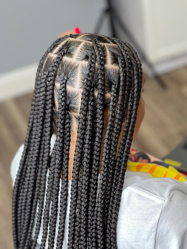Knotless Box Braid Tutorial | MagicFingersStudio