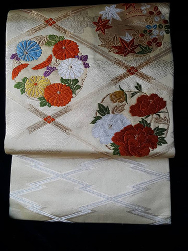 Ohio Kimono | White Nagoya Obi