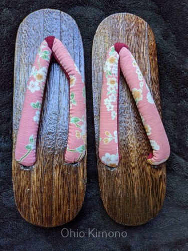 Pink Wooden Geta | Ohio Kimono
