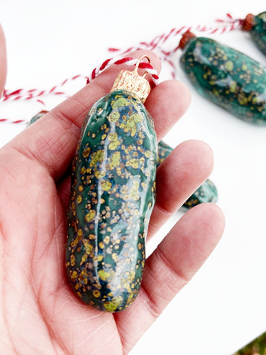 Debbie Quick – Speckled Pickle Ornament | clay ground