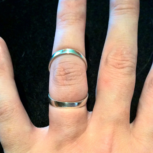 Wide Band Swan Neck Ring Splint | Zebra Splints