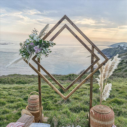 The Geo arch | Natural Hire Company