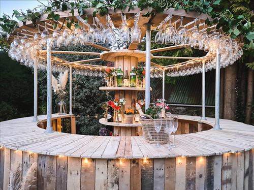 The Circular Bar | Natural Hire Company