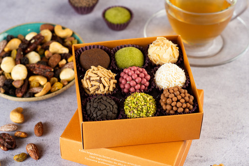 Kit Presente com 9 Brigadeiros Gourmet 20g | Ponto de Brigadeiro