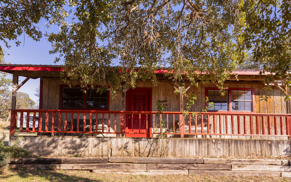 THE LAKEHOUSE | Hi-Line Resort