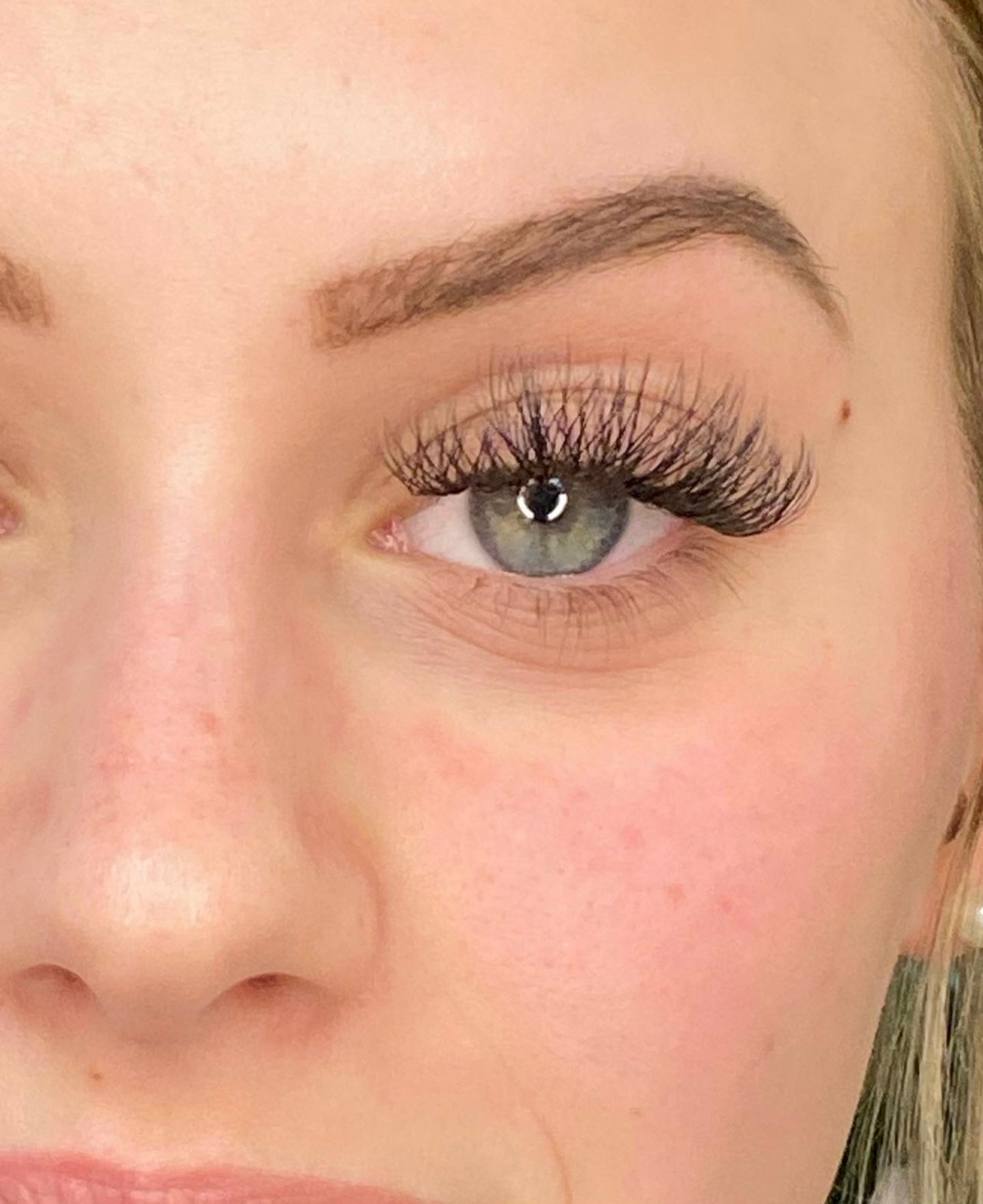 Lash Bar | LIVE SALON