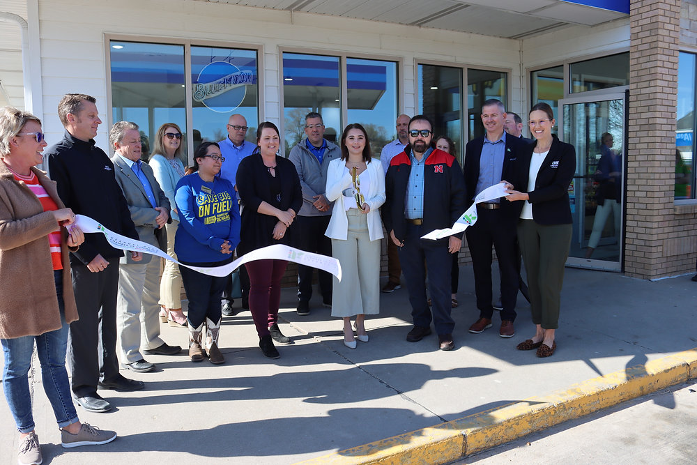 RIBBON CUTTING - PUMP & PANTRY - US 30