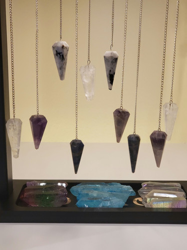Pendulums – Various Crystal Varieties | Divination & Energy Work | Venus Moon Wellness
