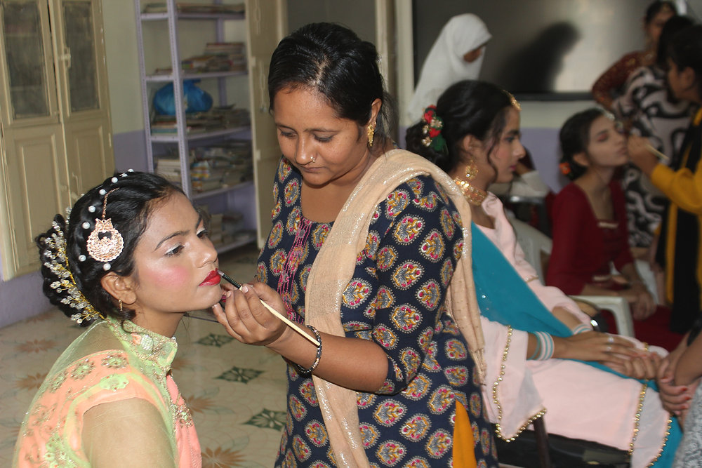 "Exploring the Art of Beauty: A Recap of the 3-Month Beauty Parlor ...