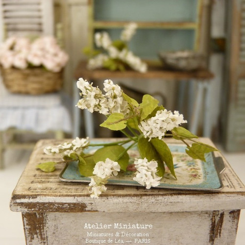 Lilas Blanc Miniature, Fleurs en Papier, 100% fait main | ATELIER MINIATURE