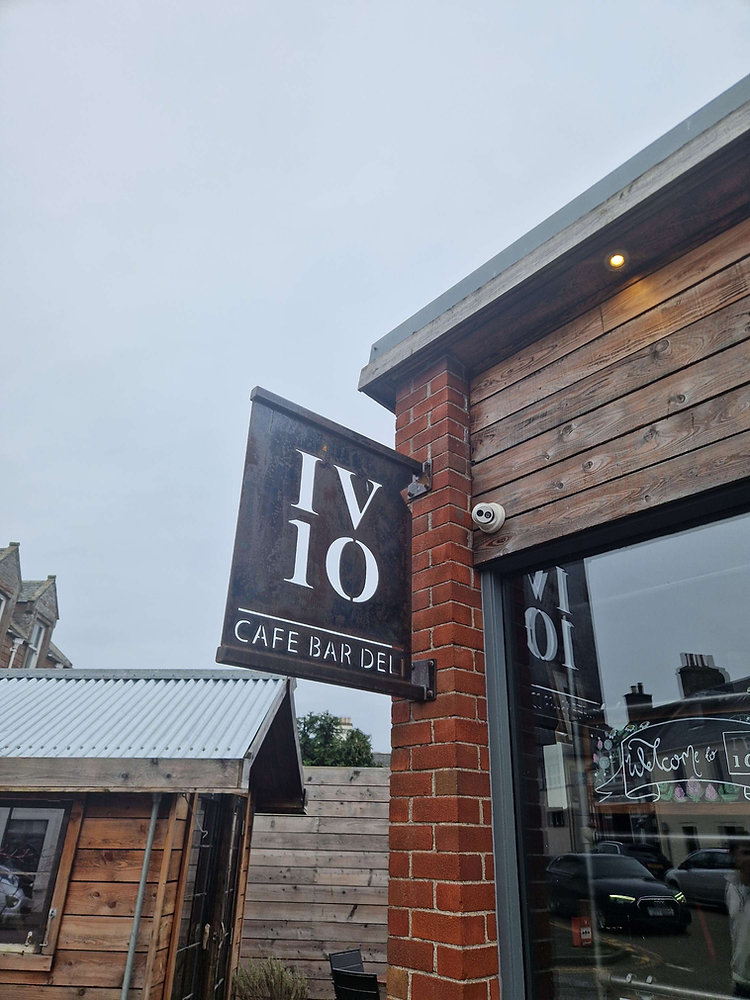 Supper at IV10, Fortrose