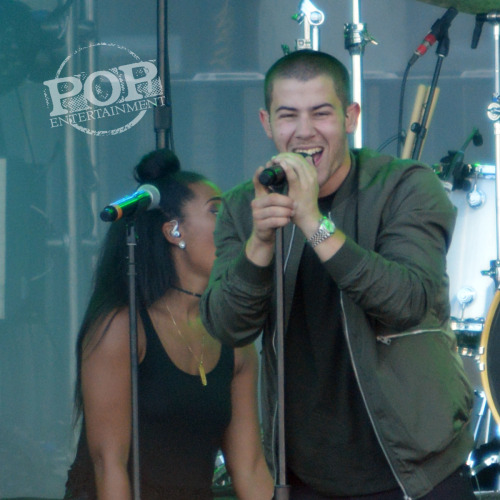 Maroon 5, Nick Jonas & Matt McAndrew – Atlantic City Beach Boardwalk ...