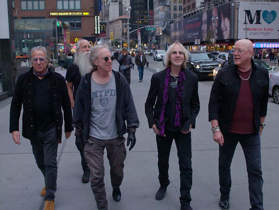 Waddy Wachtel, Leland Sklar, Russ Kunkel, Steve Postell & Denny Tedesco ...