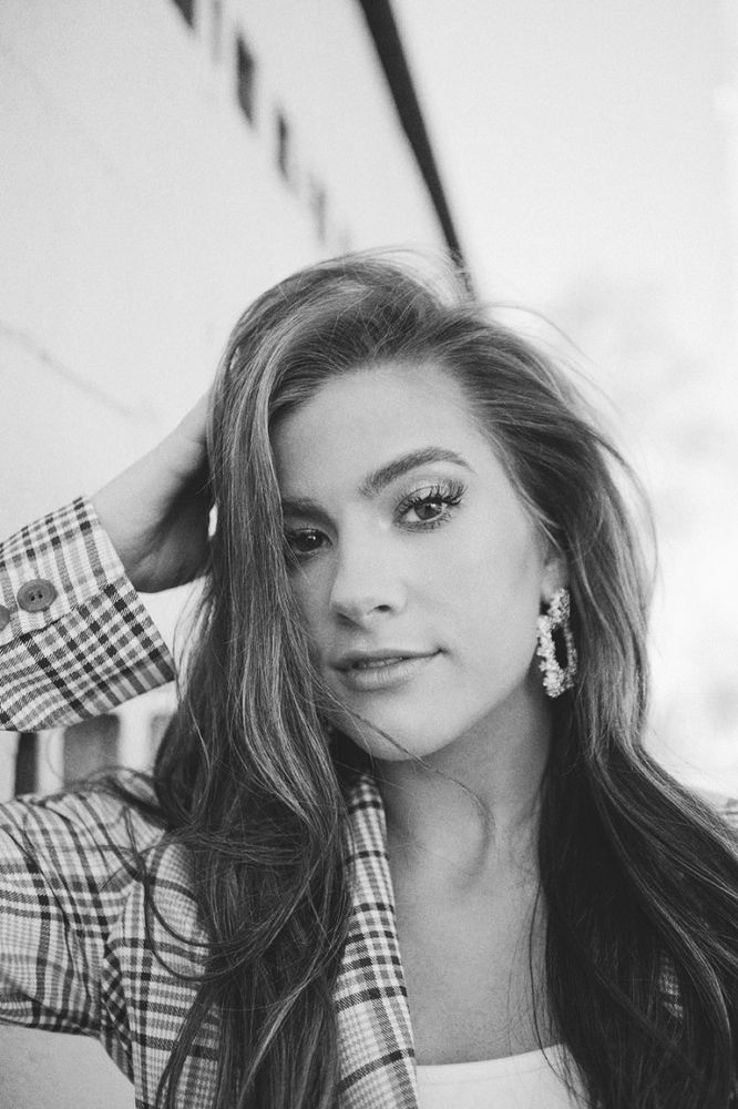 Riley Clemmons - We Choose Her Over and Over Again