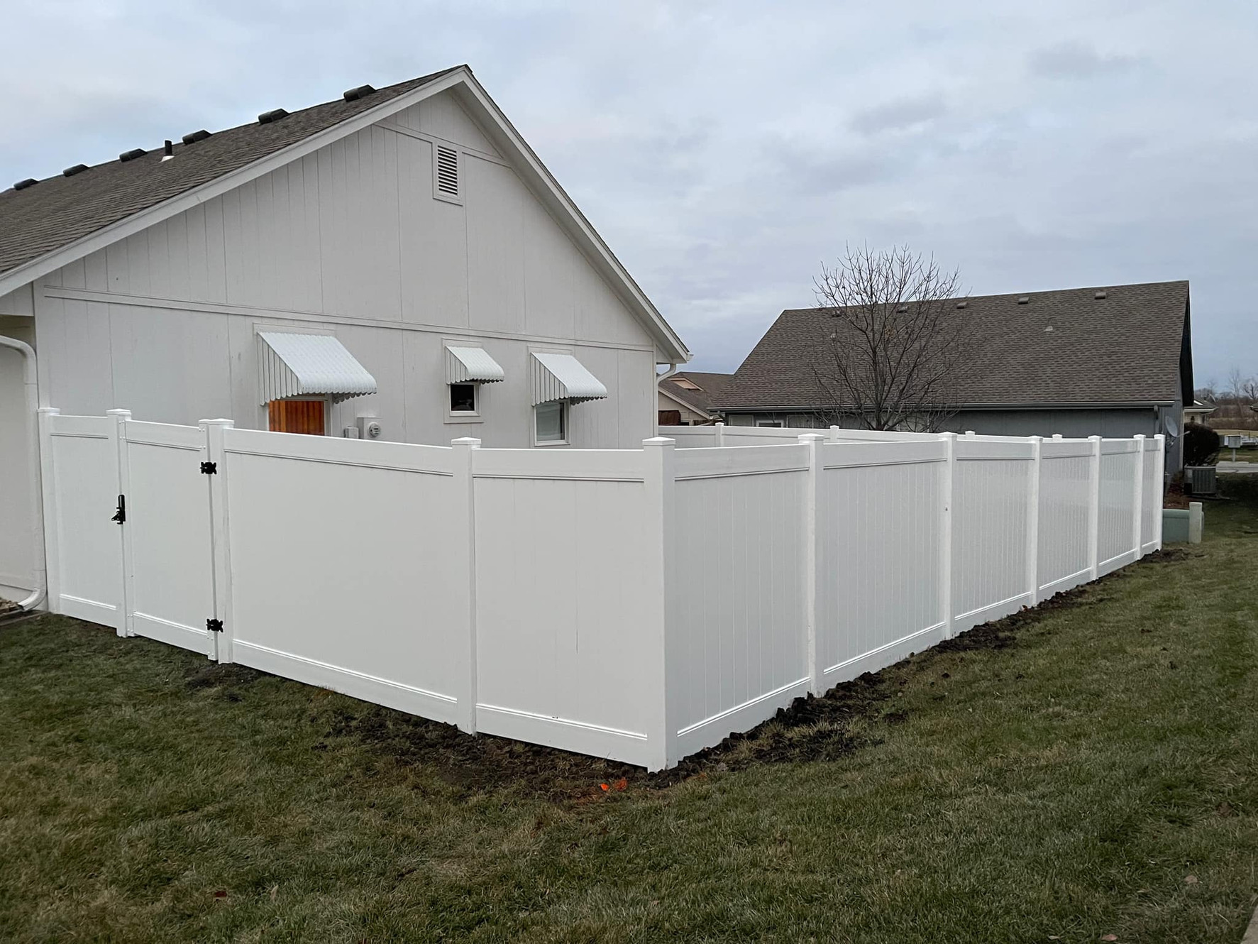 RC Fencing | Residential fence installation in Raymore | Kansas City ...