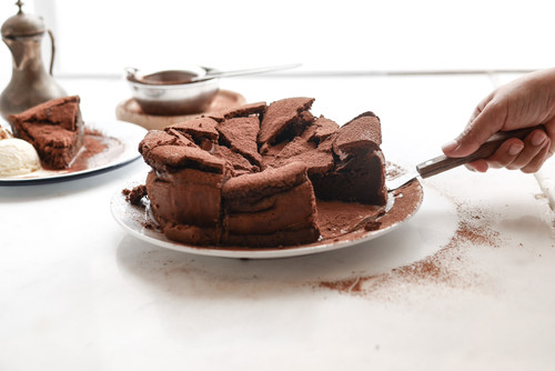 Broken chocolate cake | sweetscottage