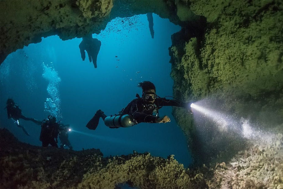 Book a Diving Tour | Adventure Tour Cente