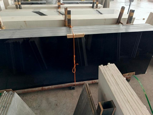 Pure Black | BIARTSTONE