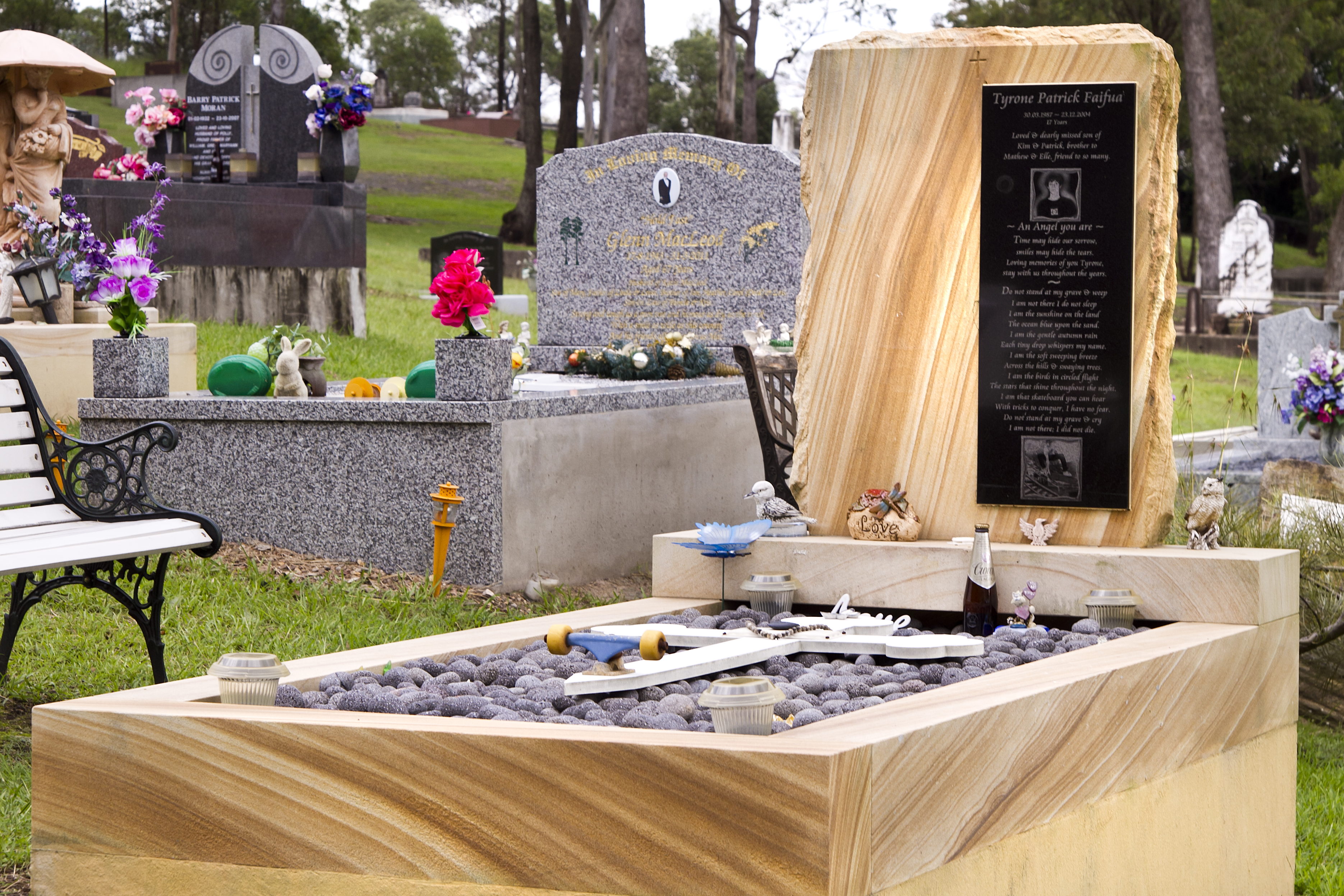 Single and Double Monuments | LEGACY MONUMENTS