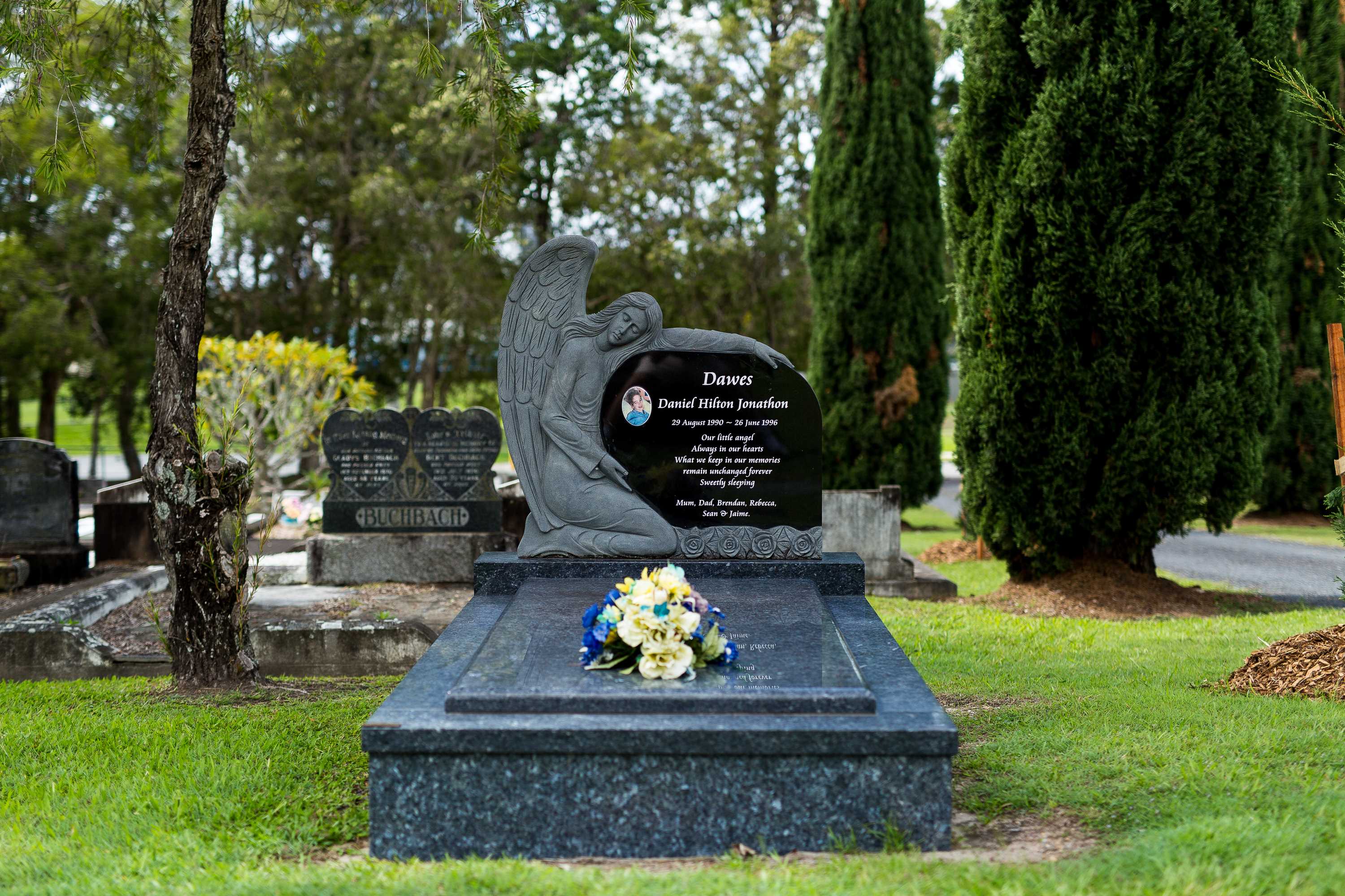 Single and Double Monuments | LEGACY MONUMENTS