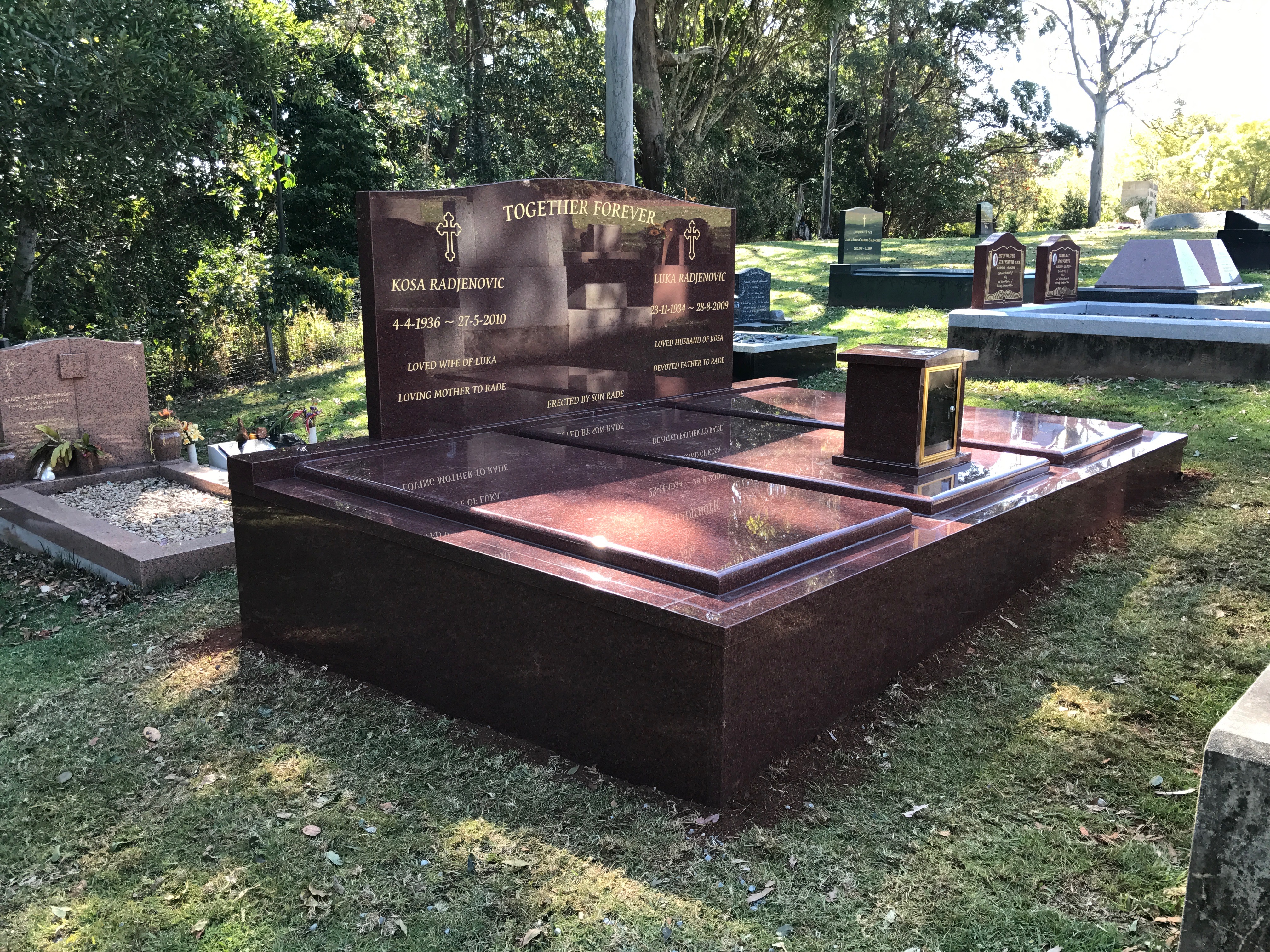 Single and Double Monuments | LEGACY MONUMENTS