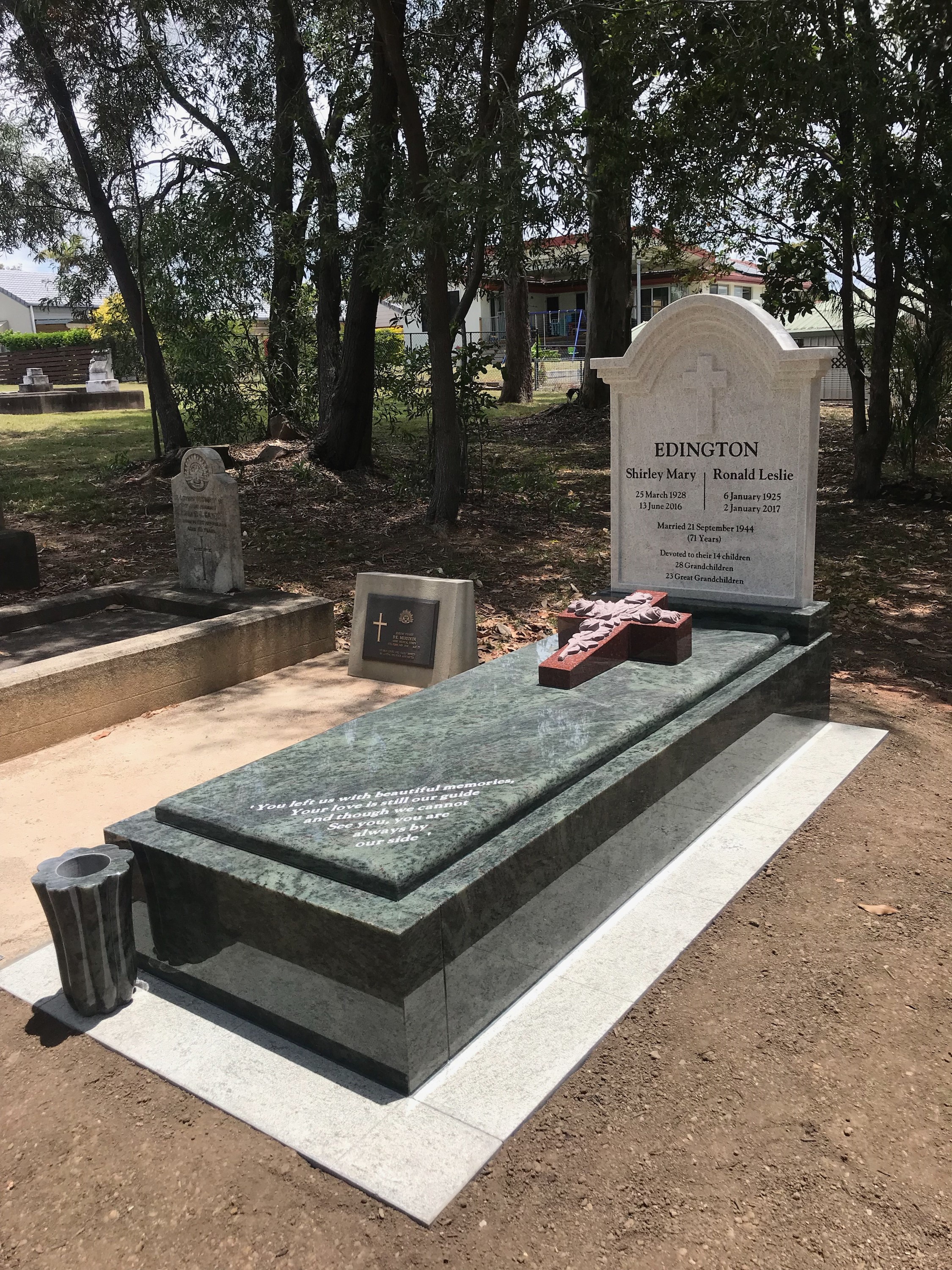 Single and Double Monuments | LEGACY MONUMENTS