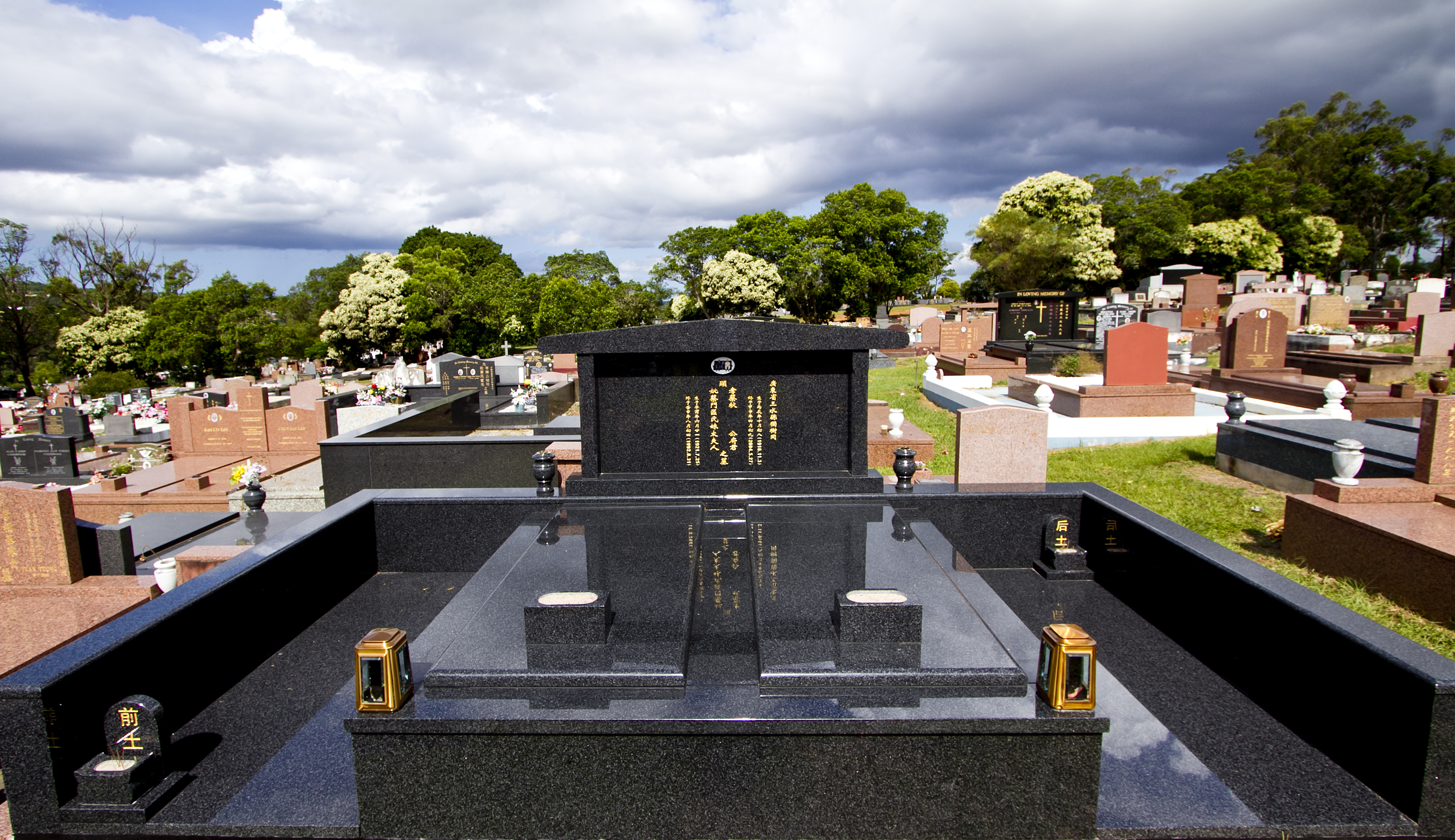 Single and Double Monuments | LEGACY MONUMENTS