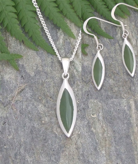 "Simply Beautiful" NZ Greenstone Silver Pendant Earing Set | reipauashop