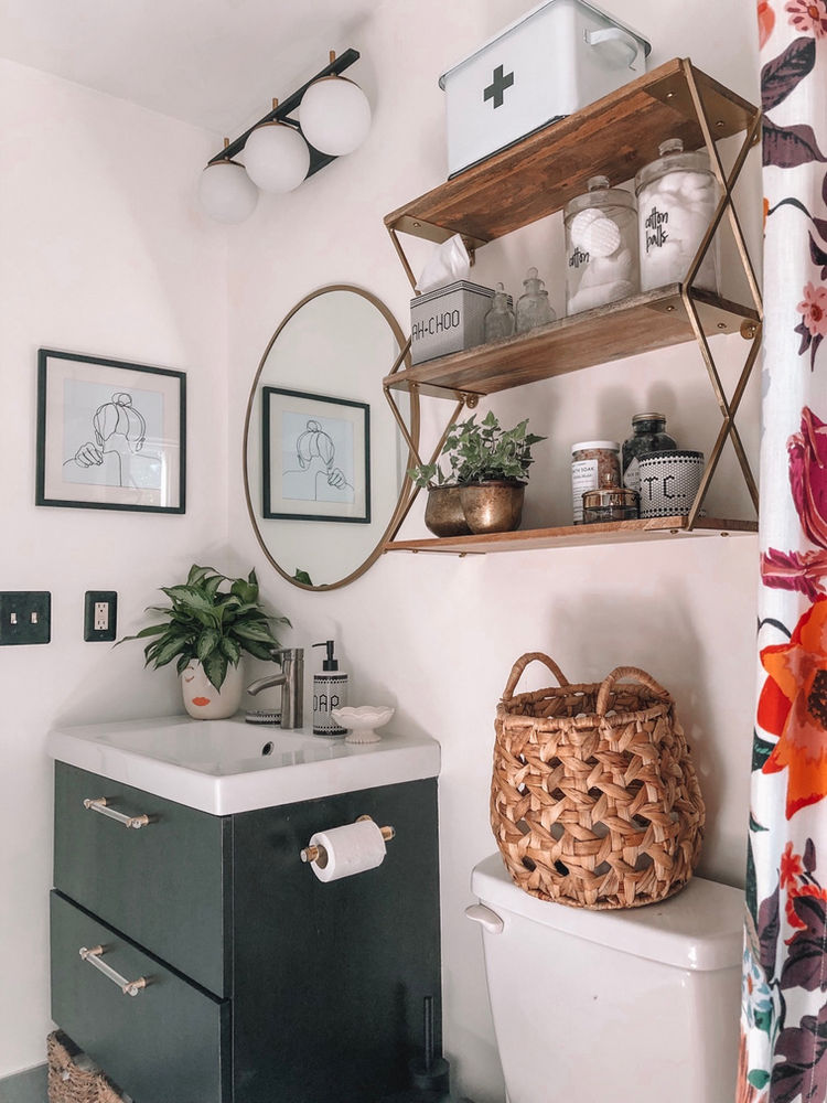 It's a Mini Bathroom Refresh, Honey!