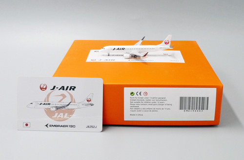 J-Air ERJ-190STD Reg: JA252J EW Wings Scale 1:400 Diecast model EW4190003 | Johanchan2004