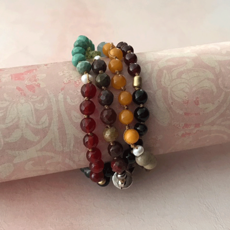 Mechelle | Pax Stones