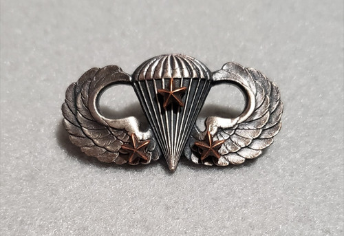 Basic Parachutist Wings with 3 Combat Jump Stars | BunkerMilitary