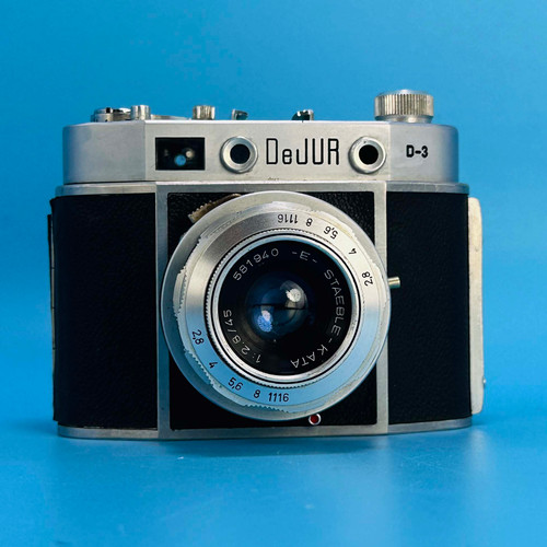 DeJur D-3 Rangefinder Film Camera | Khalifa Art Center