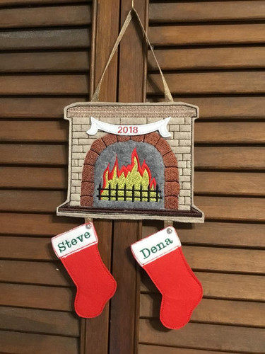 Christmas Fireplace & Stockings | sew-heavenly-designs