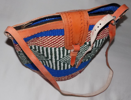 African Kiondo Sisal-Knitting Thread Handmade Weaved Basket / Bag ...