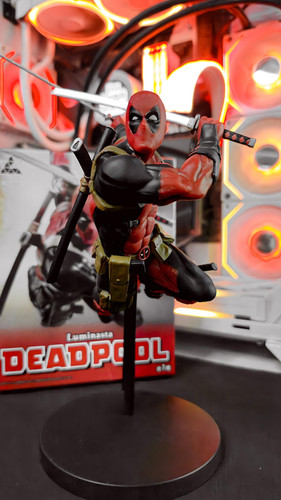 Deadpool - Luminasta | The Gear Store