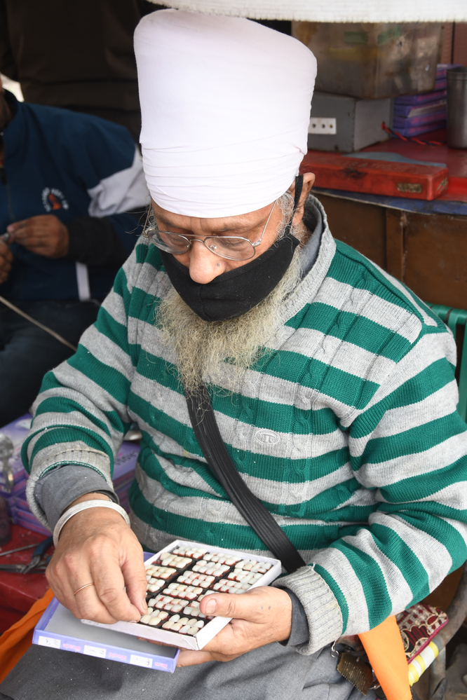 Photo Essay: Dand Saaz, The Tooth Maker – Span Foundation