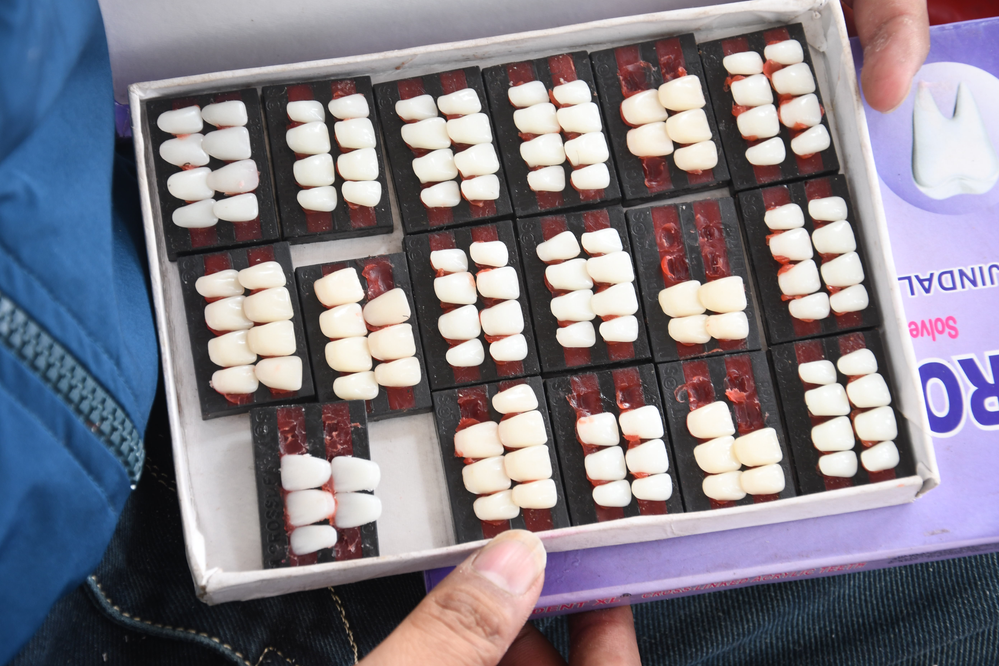 Photo Essay: Dand Saaz, The Tooth Maker – Span Foundation