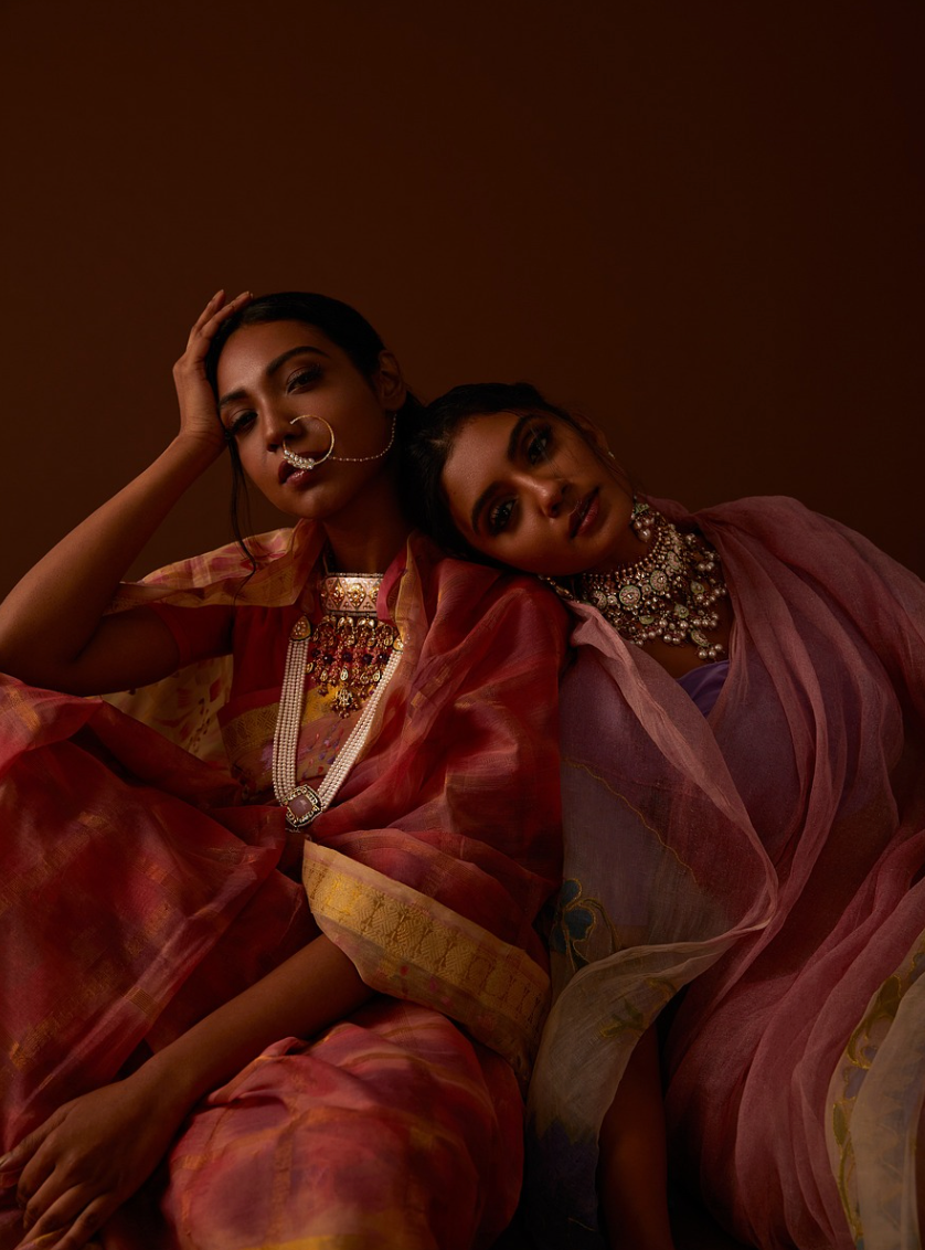 The Sari - A Symbol of Traditionality or Modernity?
