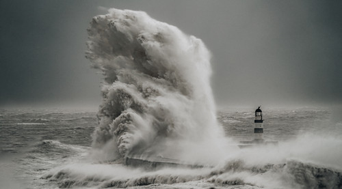 Seaham pier and lighthouse - storm arwen | MJE PHOTOGRAPHY