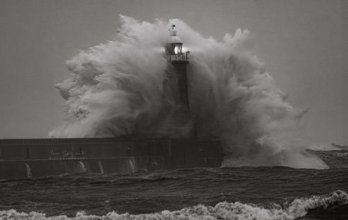 Storm Babet Tynemouth | MJE PHOTOGRAPHY
