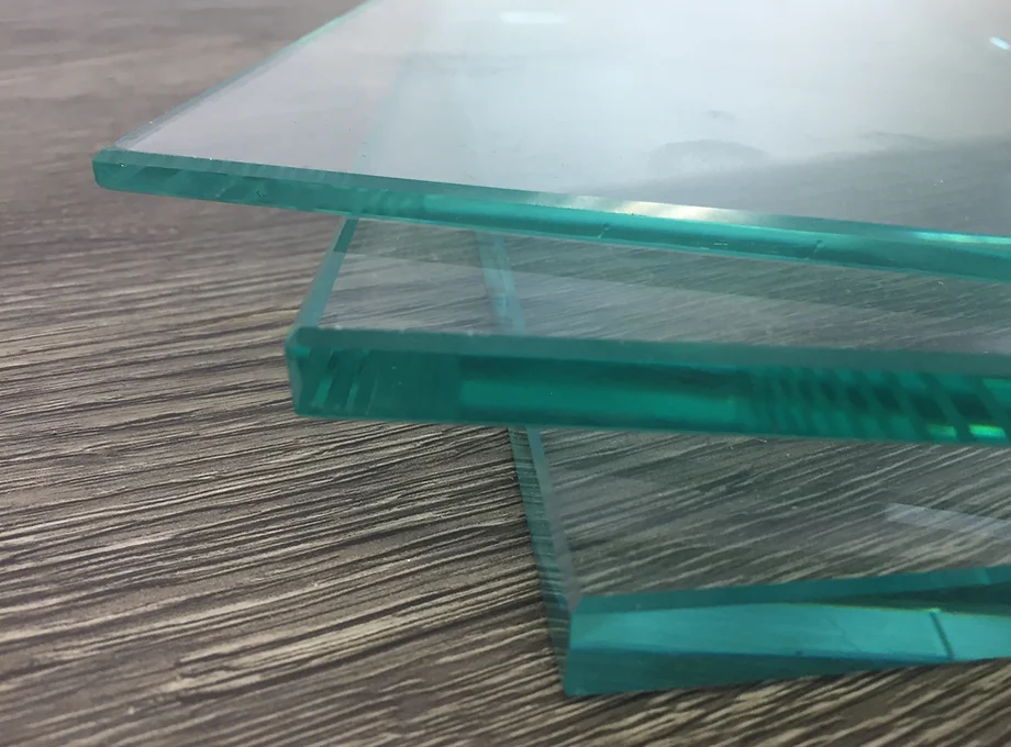 Glass Railing for Decks Kitchener, Toronto & Hamilton | Bluestone Glass