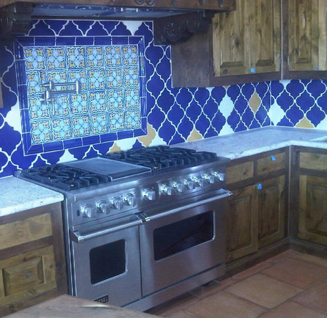 Decoracion de puerta con azulejo | Gallery
