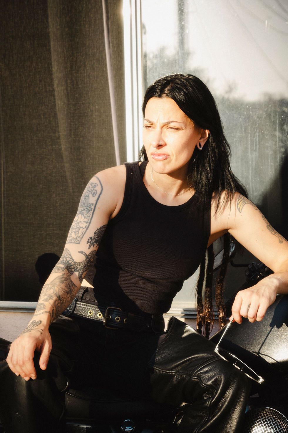 Master of Vocal Extremes, Actor & Artist | Molly Daisy