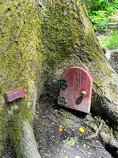 Winnie the Pooh - The Bear Inn, Hartfield, East Sussex