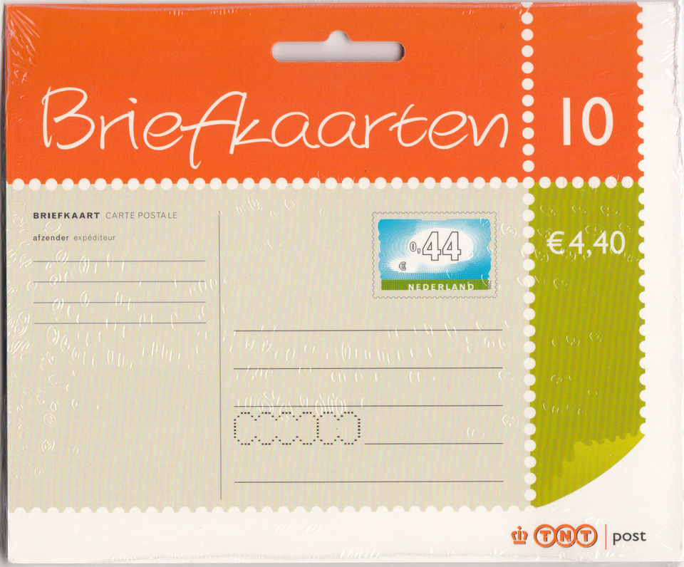 Overzicht hangboekjes met briefkaarten en adreswijzigingskaarten